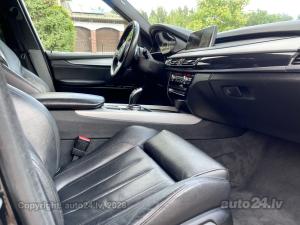 Melns BMW X5 2014 Tartu, ar dzinēja tilpumu 3.00 L un nobraukumu 290 tūkst. km par 19500 €, foto 11 vietnē AUTOMOTO.COM.LV