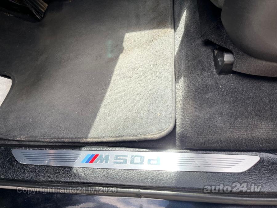 Melns BMW X5 2014 Tartu, ar dzinēja tilpumu 3.00 L un nobraukumu 290 tūkst. km par 19500 €, foto 17 vietnē AUTOMOTO.COM.LV