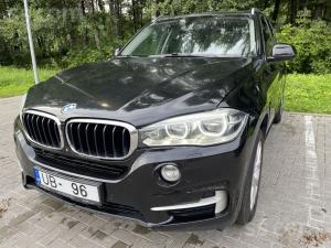 Черный БМВ Х5 2014 в Рига, объемом двигателя 3.00 л и пробегом 250 тыс. км за 13900 €, фото  на AUTOMOTO.COM.LV