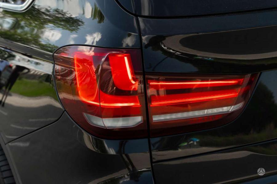 Melns BMW X5 2014 Viļņa, ar dzinēja tilpumu 2.98 L un nobraukumu 202 tūkst. km par 17500 €, foto 11 vietnē AUTOMOTO.COM.LV