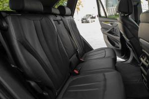 Melns BMW X5 2014 Viļņa, ar dzinēja tilpumu 2.98 L un nobraukumu 202 tūkst. km par 17500 €, foto 19 vietnē AUTOMOTO.COM.LV