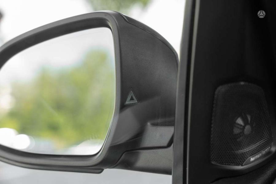 Melns BMW X5 2014 Viļņa, ar dzinēja tilpumu 2.98 L un nobraukumu 202 tūkst. km par 17500 €, foto 38 vietnē AUTOMOTO.COM.LV