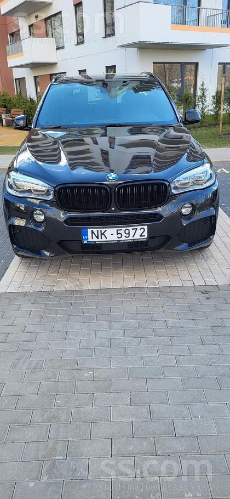 Black BMW X5 2014 in Riga, with an engine capacity of 3.00 L and mileage of 232 thousand km for 23000 €, photo 1 on AUTOMOTO.COM.LV