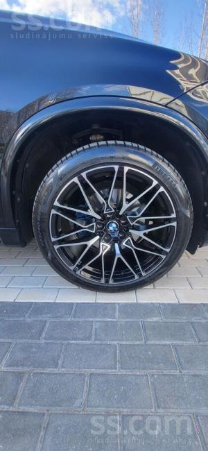 Black BMW X5 2014 in Riga, with an engine capacity of 3.00 L and mileage of 232 thousand km for 23000 €, photo 10 on AUTOMOTO.COM.LV