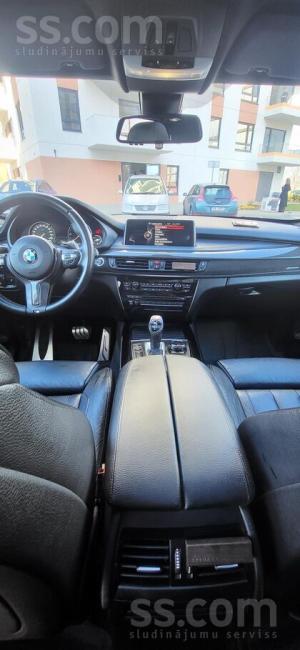 Black BMW X5 2014 in Riga, with an engine capacity of 3.00 L and mileage of 232 thousand km for 23000 €, photo 11 on AUTOMOTO.COM.LV