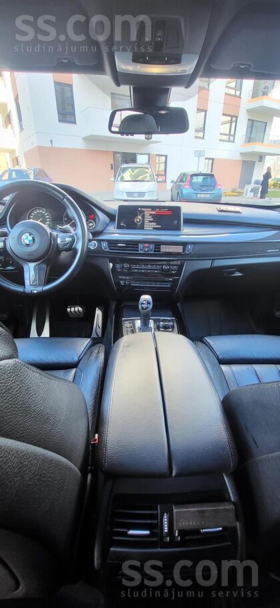 Black BMW X5 2014 in Riga, with an engine capacity of 3.00 L and mileage of 232 thousand km for 23000 €, photo 11 on AUTOMOTO.COM.LV