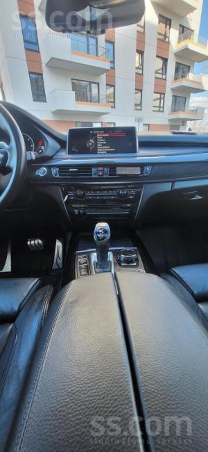 Black BMW X5 2014 in Riga, with an engine capacity of 3.00 L and mileage of 232 thousand km for 23000 €, photo 16 on AUTOMOTO.COM.LV
