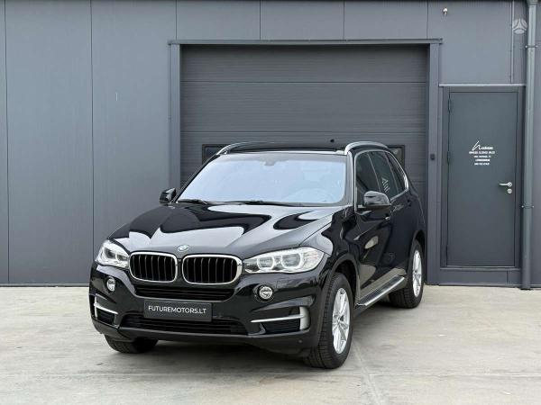 Black BMW X5 2014 in Kaunas, with an engine capacity of 2.00 L and mileage of 238 thousand km for 16500 €, photo 1 on AUTOMOTO.COM.LV