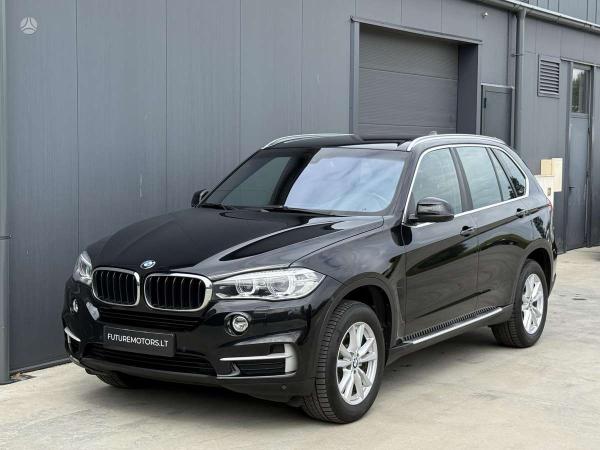 Black BMW X5 2014 in Kaunas, with an engine capacity of 2.00 L and mileage of 238 thousand km for 16500 €, photo 7 on AUTOMOTO.COM.LV