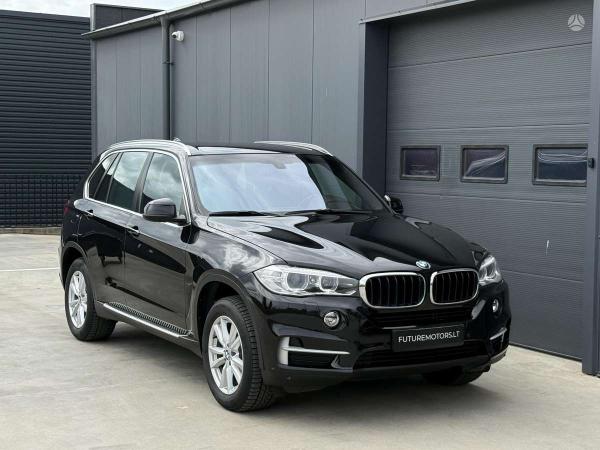Black BMW X5 2014 in Kaunas, with an engine capacity of 2.00 L and mileage of 238 thousand km for 16500 €, photo 9 on AUTOMOTO.COM.LV