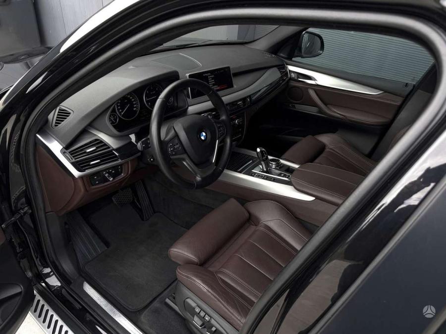 Melns BMW X5 2014 Kauņa, ar dzinēja tilpumu 2.00 L un nobraukumu 238 tūkst. km par 16500 €, foto 11 vietnē AUTOMOTO.COM.LV