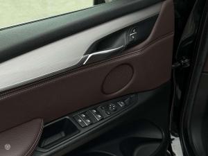 Melns BMW X5 2014 Kauņa, ar dzinēja tilpumu 2.00 L un nobraukumu 238 tūkst. km par 16500 €, foto 12 vietnē AUTOMOTO.COM.LV