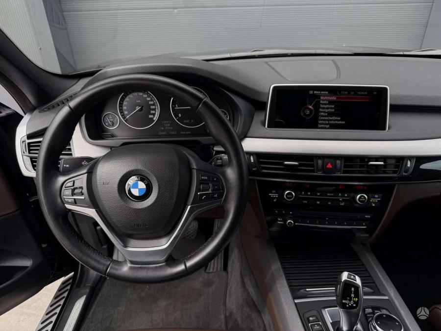 Melns BMW X5 2014 Kauņa, ar dzinēja tilpumu 2.00 L un nobraukumu 238 tūkst. km par 16500 €, foto 13 vietnē AUTOMOTO.COM.LV
