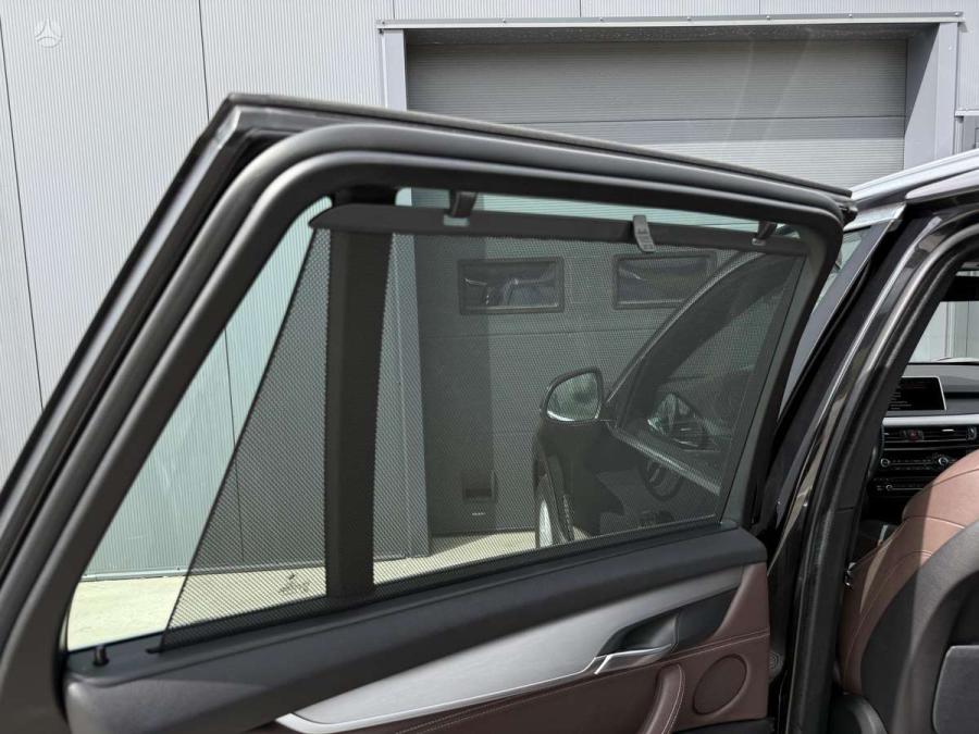 Melns BMW X5 2014 Kauņa, ar dzinēja tilpumu 2.00 L un nobraukumu 238 tūkst. km par 16500 €, foto 18 vietnē AUTOMOTO.COM.LV