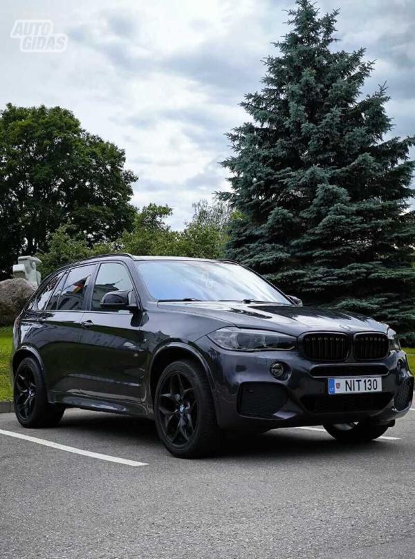Melns BMW X5 2014 Viļņa, ar dzinēja tilpumu 3.00 L un nobraukumu 227 tūkst. km par 18500 €, foto 1 vietnē AUTOMOTO.COM.LV
