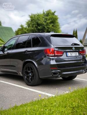 Melns BMW X5 2014 Viļņa, ar dzinēja tilpumu 3.00 L un nobraukumu 227 tūkst. km par 18500 €, foto 8 vietnē AUTOMOTO.COM.LV