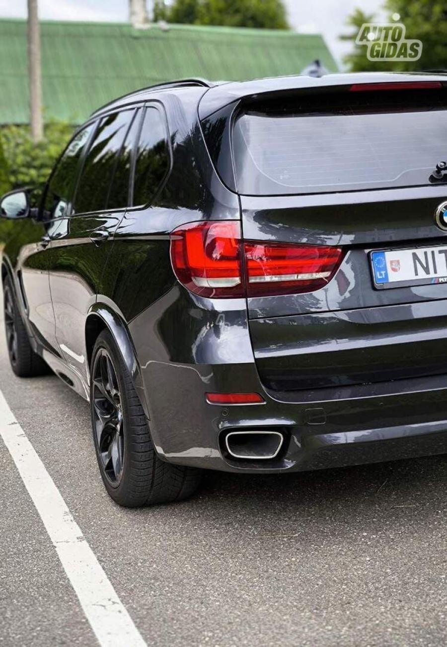 Melns BMW X5 2014 Viļņa, ar dzinēja tilpumu 3.00 L un nobraukumu 227 tūkst. km par 18500 €, foto 9 vietnē AUTOMOTO.COM.LV
