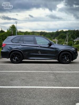 Melns BMW X5 2014 Viļņa, ar dzinēja tilpumu 3.00 L un nobraukumu 227 tūkst. km par 18500 €, foto 13 vietnē AUTOMOTO.COM.LV