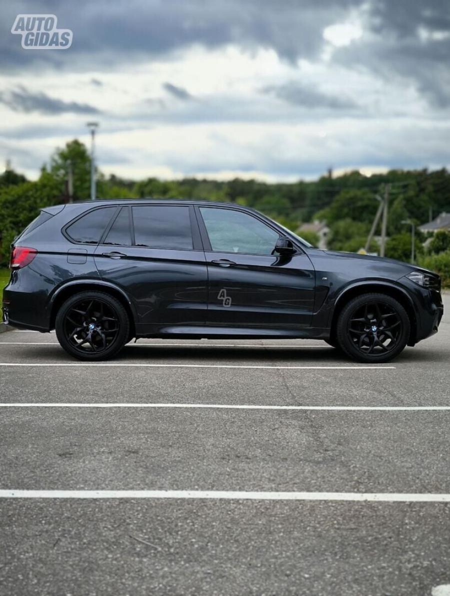 Melns BMW X5 2014 Viļņa, ar dzinēja tilpumu 3.00 L un nobraukumu 227 tūkst. km par 18500 €, foto 13 vietnē AUTOMOTO.COM.LV