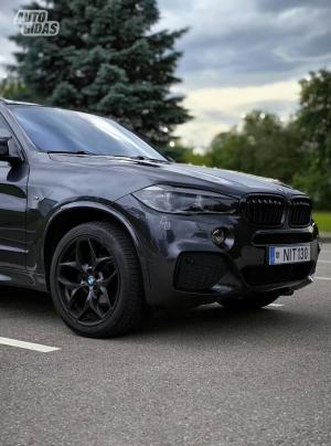 Melns BMW X5 2014 Viļņa, ar dzinēja tilpumu 3.00 L un nobraukumu 227 tūkst. km par 18500 €, foto 15 vietnē AUTOMOTO.COM.LV