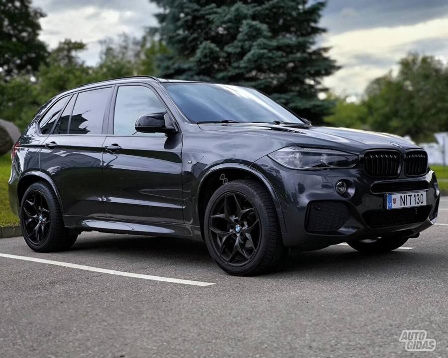 Melns BMW X5 2014 Viļņa, ar dzinēja tilpumu 3.00 L un nobraukumu 227 tūkst. km par 18500 €, foto 16 vietnē AUTOMOTO.COM.LV