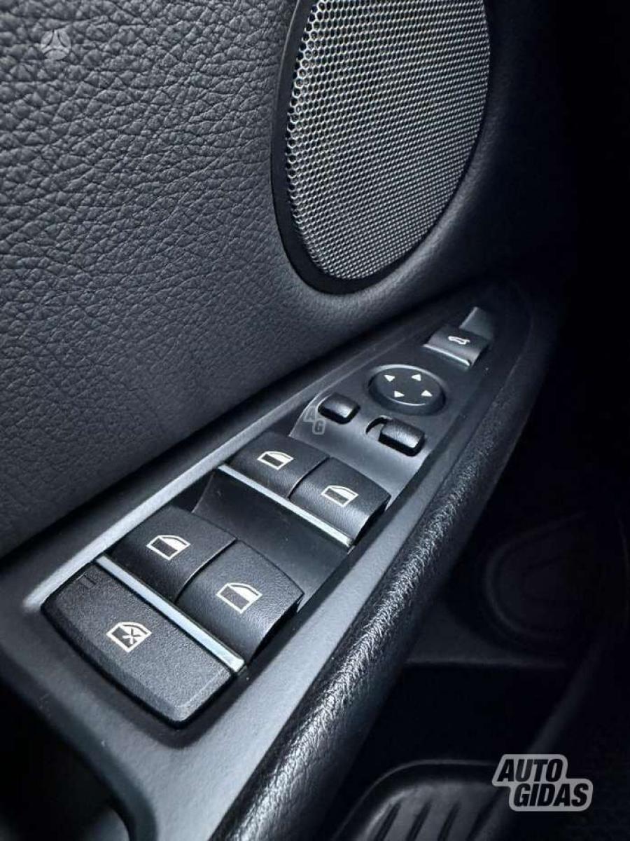 Melns BMW X5 2014 Viļņa, ar dzinēja tilpumu 3.00 L un nobraukumu 227 tūkst. km par 18500 €, foto 26 vietnē AUTOMOTO.COM.LV