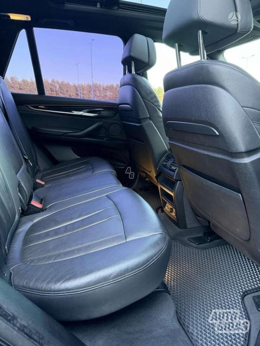 Melns BMW X5 2014 Viļņa, ar dzinēja tilpumu 3.00 L un nobraukumu 227 tūkst. km par 18500 €, foto 31 vietnē AUTOMOTO.COM.LV