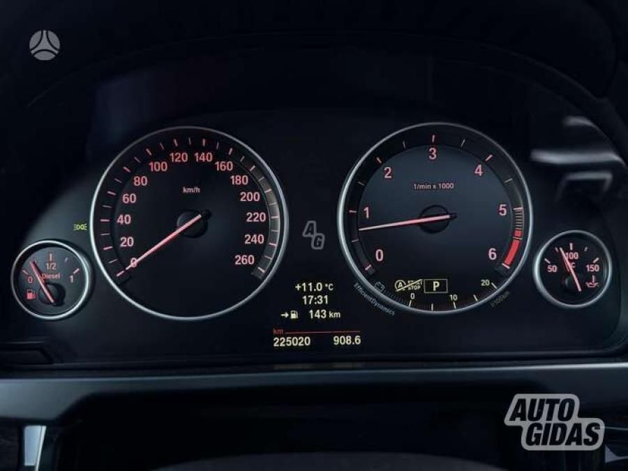 Melns BMW X5 2014 Viļņa, ar dzinēja tilpumu 3.00 L un nobraukumu 227 tūkst. km par 18500 €, foto 36 vietnē AUTOMOTO.COM.LV
