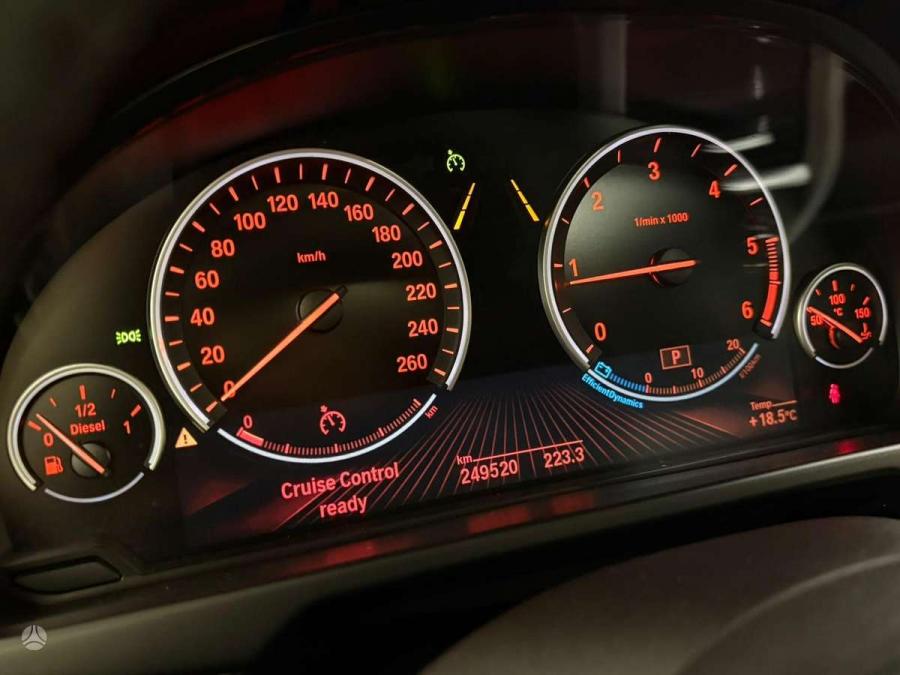 Melns BMW X5 2014 Marijampole, ar dzinēja tilpumu 2.00 L un nobraukumu 250 tūkst. km par 18450 €, foto 13 vietnē AUTOMOTO.COM.LV