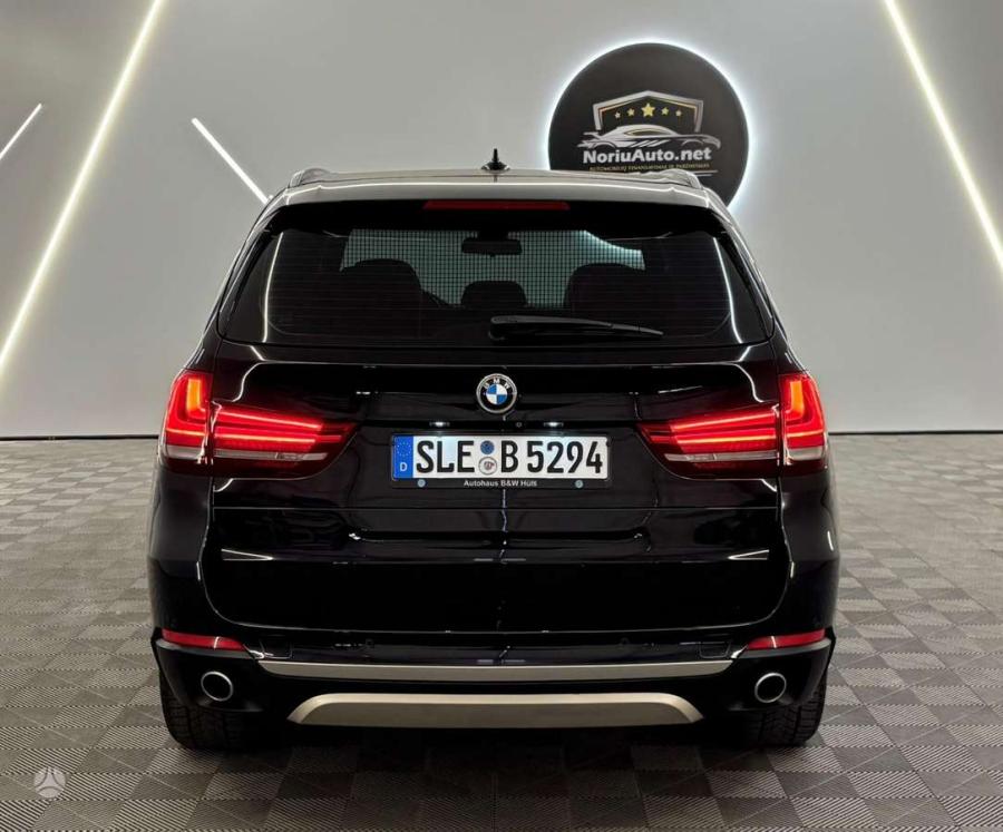 Melns BMW X5 2014 Marijampole, ar dzinēja tilpumu 2.00 L un nobraukumu 250 tūkst. km par 18450 €, foto 33 vietnē AUTOMOTO.COM.LV