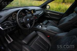 Black BMW X5 2014 in Riga, with an engine capacity of 3.00 L and mileage of 260 thousand km for 23100 €, photo 8 on AUTOMOTO.COM.LV