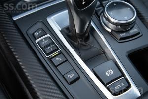 Black BMW X5 2014 in Riga, with an engine capacity of 3.00 L and mileage of 260 thousand km for 23100 €, photo 31 on AUTOMOTO.COM.LV