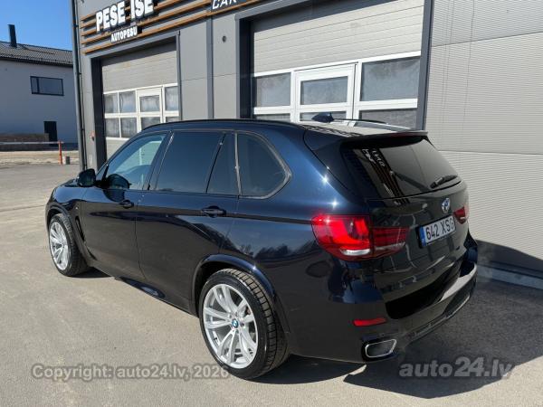 Melns BMW X5 2014 Pērnava, ar dzinēja tilpumu 3.00 L un nobraukumu 237 tūkst. km par 27500 €, foto 5 vietnē AUTOMOTO.COM.LV