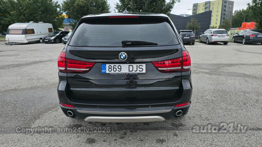 Melns BMW X5 2014 Tartu, ar dzinēja tilpumu 3.00 L un nobraukumu 195 tūkst. km par 24000 €, foto 13 vietnē AUTOMOTO.COM.LV