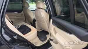 Melns BMW X5 2014 Tartu, ar dzinēja tilpumu 3.00 L un nobraukumu 195 tūkst. km par 24000 €, foto 36 vietnē AUTOMOTO.COM.LV