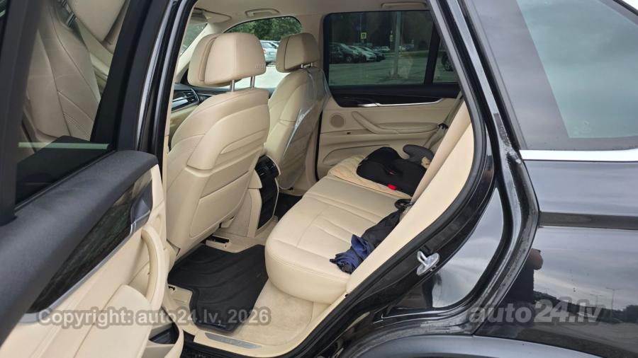 Melns BMW X5 2014 Tartu, ar dzinēja tilpumu 3.00 L un nobraukumu 195 tūkst. km par 24000 €, foto 38 vietnē AUTOMOTO.COM.LV