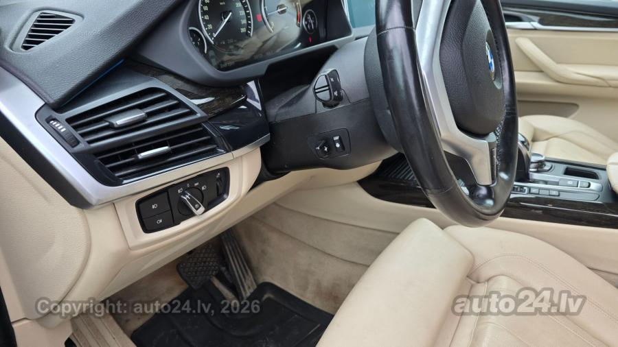 Melns BMW X5 2014 Tartu, ar dzinēja tilpumu 3.00 L un nobraukumu 195 tūkst. km par 24000 €, foto 29 vietnē AUTOMOTO.COM.LV