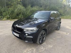 Melns BMW X5 2014 Ignalina, ar dzinēja tilpumu 3.00 L un nobraukumu 384 tūkst. km par 19999 €, foto  vietnē AUTOMOTO.COM.LV