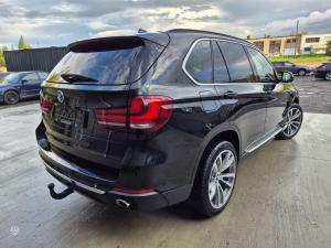 Melns BMW X5 2014 Utena, ar dzinēja tilpumu 2.99 L un nobraukumu 290 tūkst. km par 15990 €, foto 4 vietnē AUTOMOTO.COM.LV