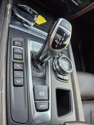 Melns BMW X5 2014 Utena, ar dzinēja tilpumu 2.99 L un nobraukumu 290 tūkst. km par 15990 €, foto 22 vietnē AUTOMOTO.COM.LV