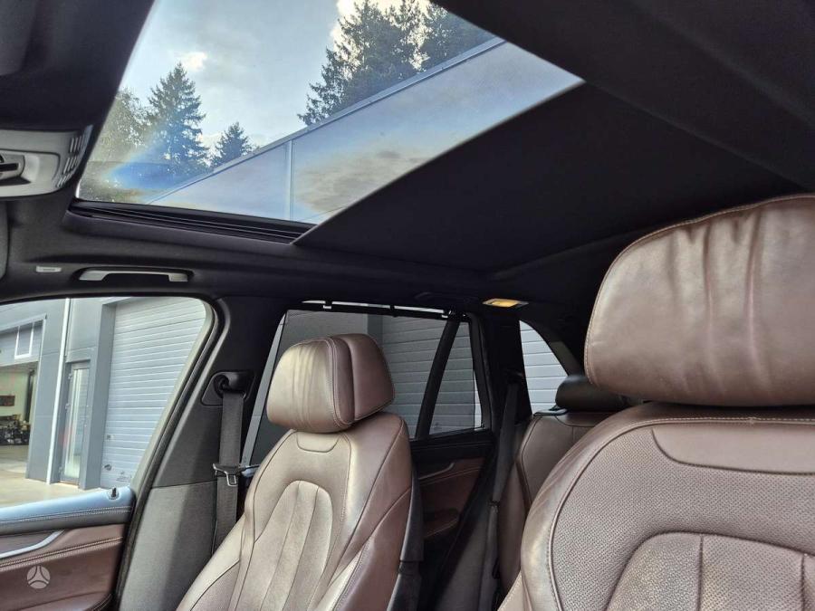Melns BMW X5 2014 Utena, ar dzinēja tilpumu 2.99 L un nobraukumu 290 tūkst. km par 15990 €, foto 25 vietnē AUTOMOTO.COM.LV