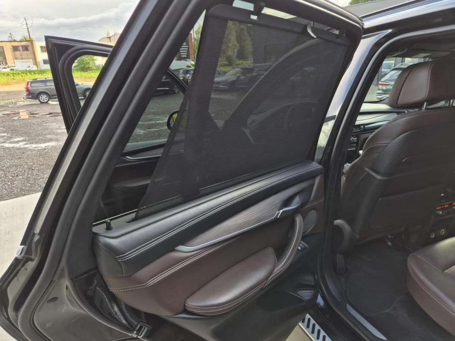 Melns BMW X5 2014 Utena, ar dzinēja tilpumu 2.99 L un nobraukumu 290 tūkst. km par 15990 €, foto 28 vietnē AUTOMOTO.COM.LV