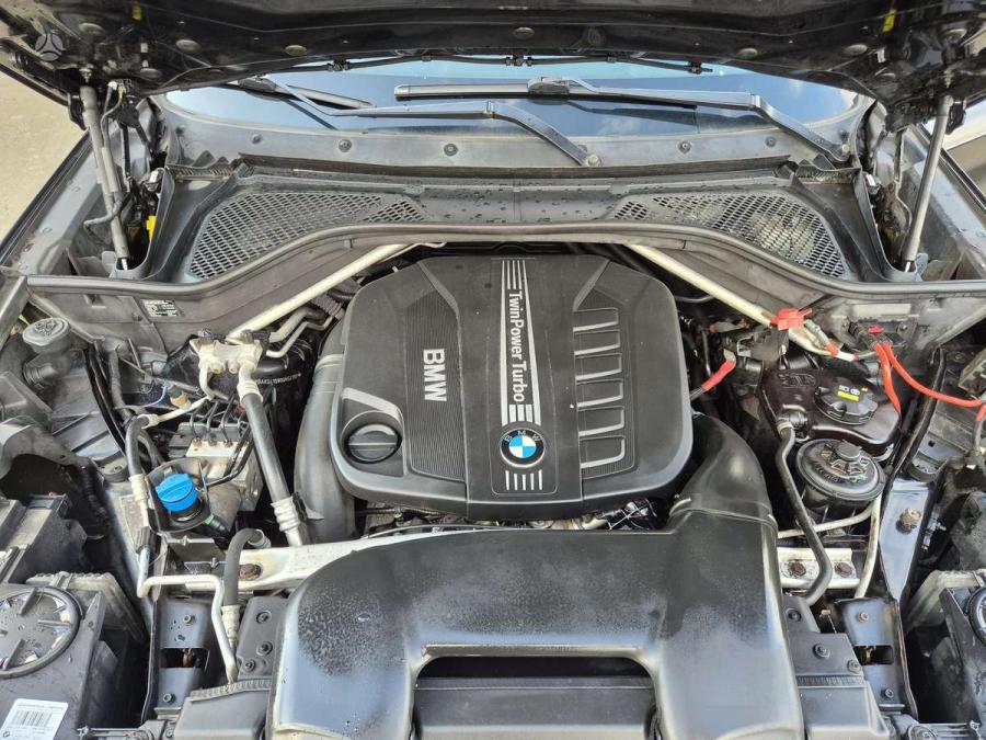 Melns BMW X5 2014 Utena, ar dzinēja tilpumu 2.99 L un nobraukumu 290 tūkst. km par 15990 €, foto 35 vietnē AUTOMOTO.COM.LV