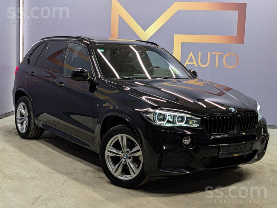 Black BMW X5 2014 in Jurmala, with an engine capacity of 3.00 L and mileage of 263 thousand km for 22950 €, photo 1 on AUTOMOTO.COM.LV