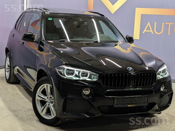 Black BMW X5 2014 in Jurmala, with an engine capacity of 3.00 L and mileage of 263 thousand km for 22950 €, photo 6 on AUTOMOTO.COM.LV
