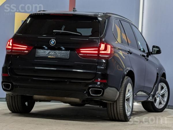 Black BMW X5 2014 in Jurmala, with an engine capacity of 3.00 L and mileage of 263 thousand km for 22950 €, photo 11 on AUTOMOTO.COM.LV
