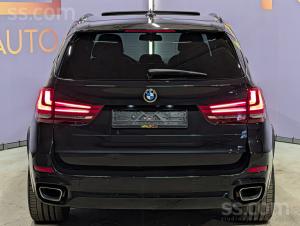 Black BMW X5 2014 in Jurmala, with an engine capacity of 3.00 L and mileage of 263 thousand km for 22950 €, photo 14 on AUTOMOTO.COM.LV