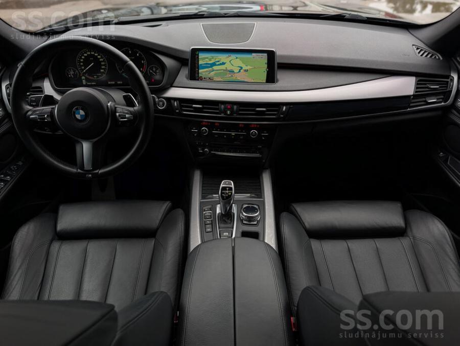 Black BMW X5 2014 in Jurmala, with an engine capacity of 3.00 L and mileage of 263 thousand km for 22950 €, photo 15 on AUTOMOTO.COM.LV