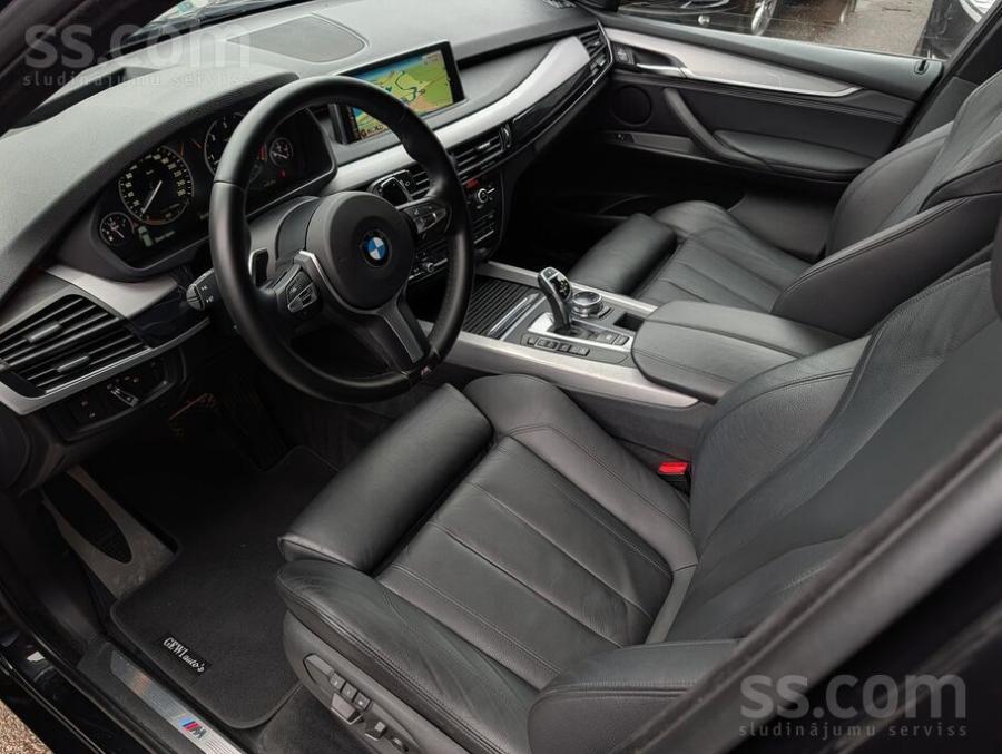 Black BMW X5 2014 in Jurmala, with an engine capacity of 3.00 L and mileage of 263 thousand km for 22950 €, photo 16 on AUTOMOTO.COM.LV