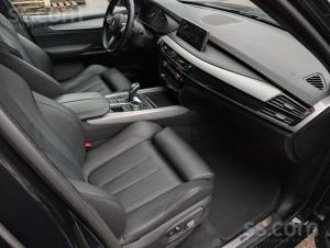 Black BMW X5 2014 in Jurmala, with an engine capacity of 3.00 L and mileage of 263 thousand km for 22950 €, photo 20 on AUTOMOTO.COM.LV